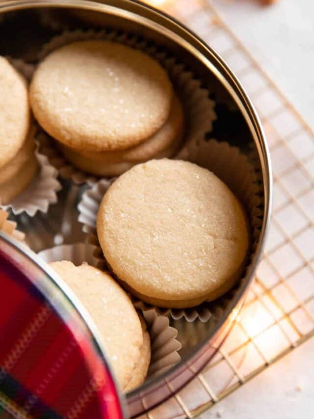 Christmas Danish Butter Cookies - Modern Crumb