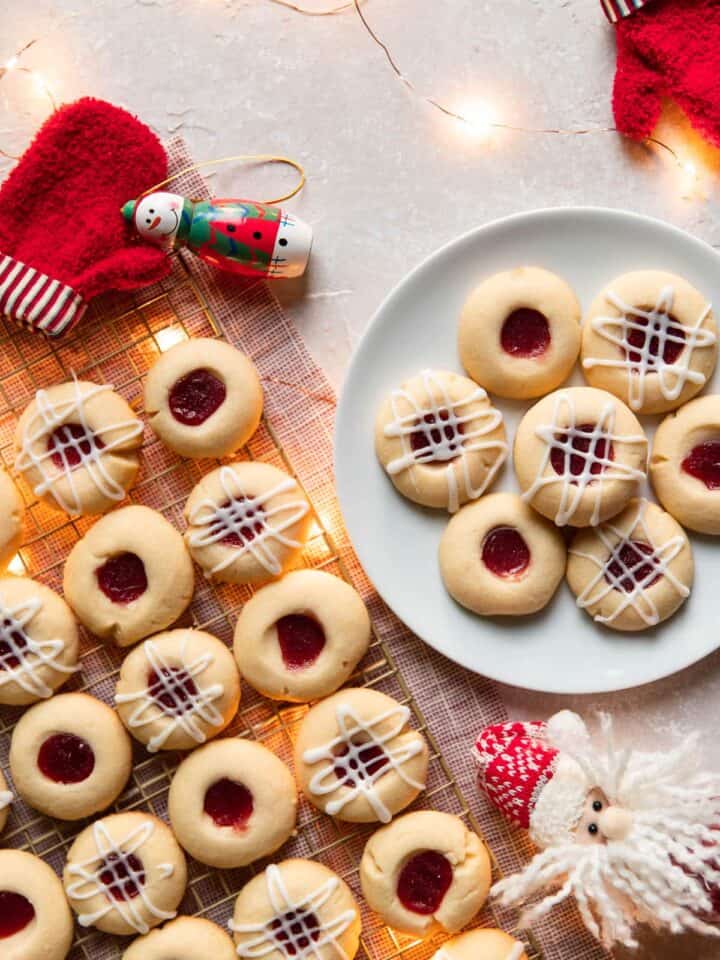 The Best Pecan Sandies Cookies - Modern Crumb