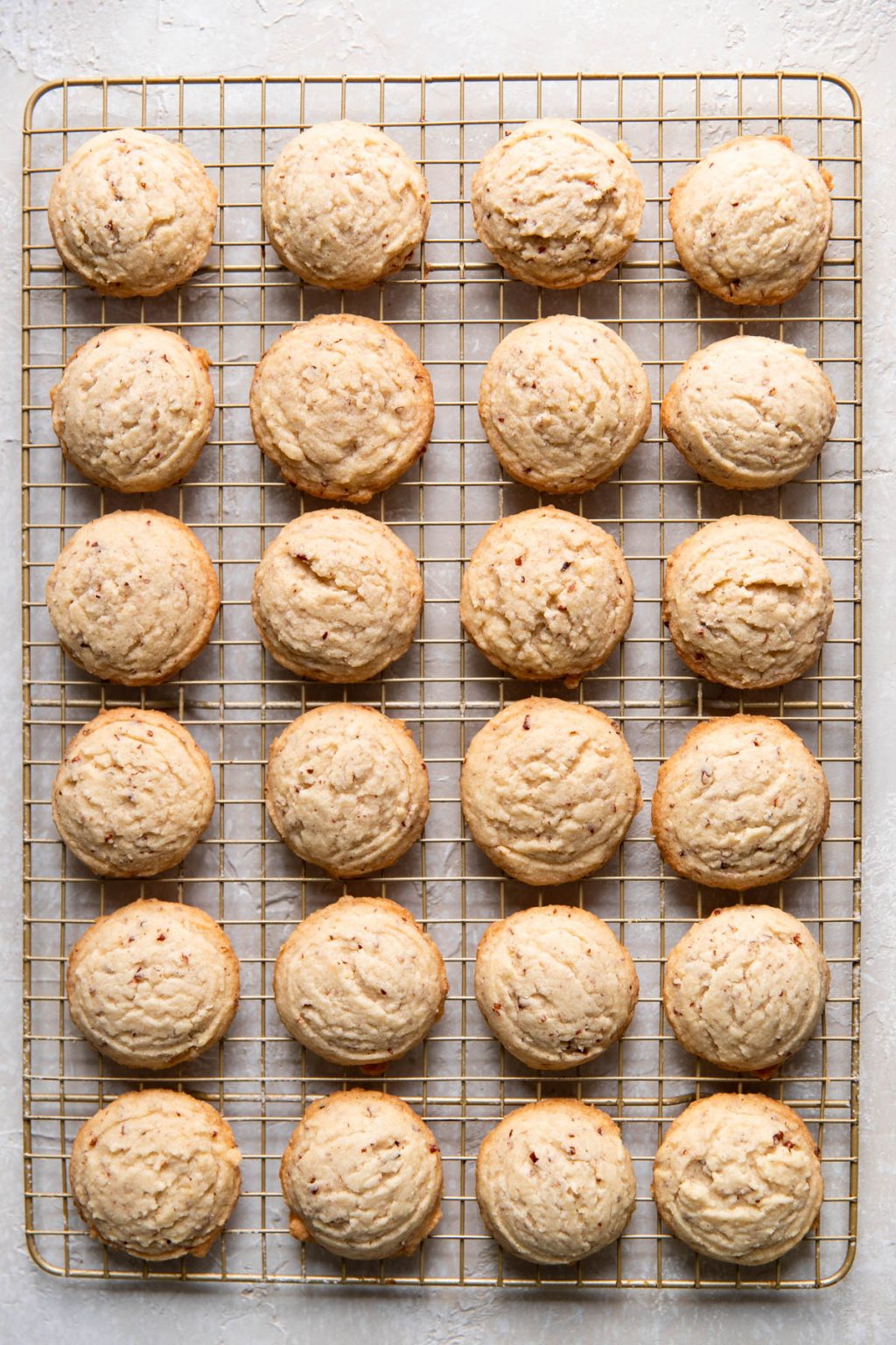 The Best Pecan Sandies Cookies - Modern Crumb