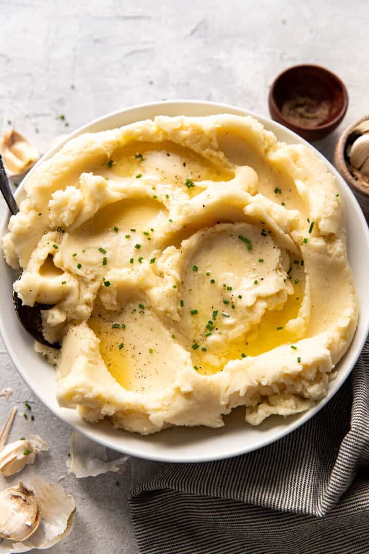 Garlic Mashed Potatoes - Modern Crumb